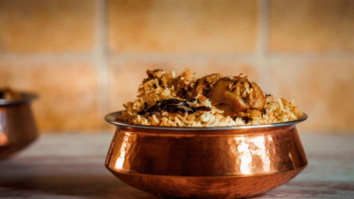 A Unique Moroccan Pizza: The Legacy of Authentic Medfouna